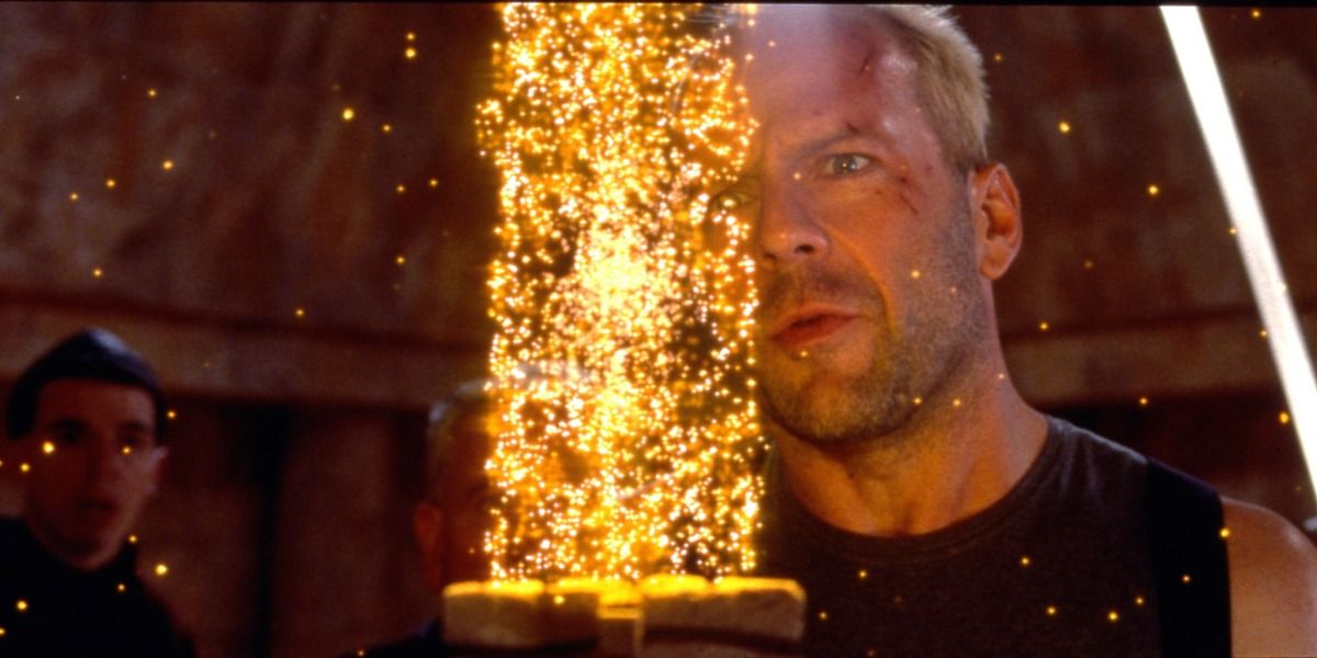 The Fifth Element: 5 Reasons It Was One Of The Greatest Sci-Fi Movies ...