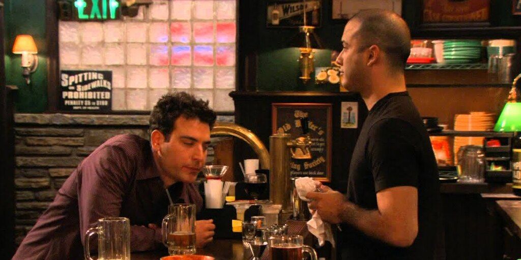 HIMYM: 10 Things You Didn't Know About Carl The Bartender