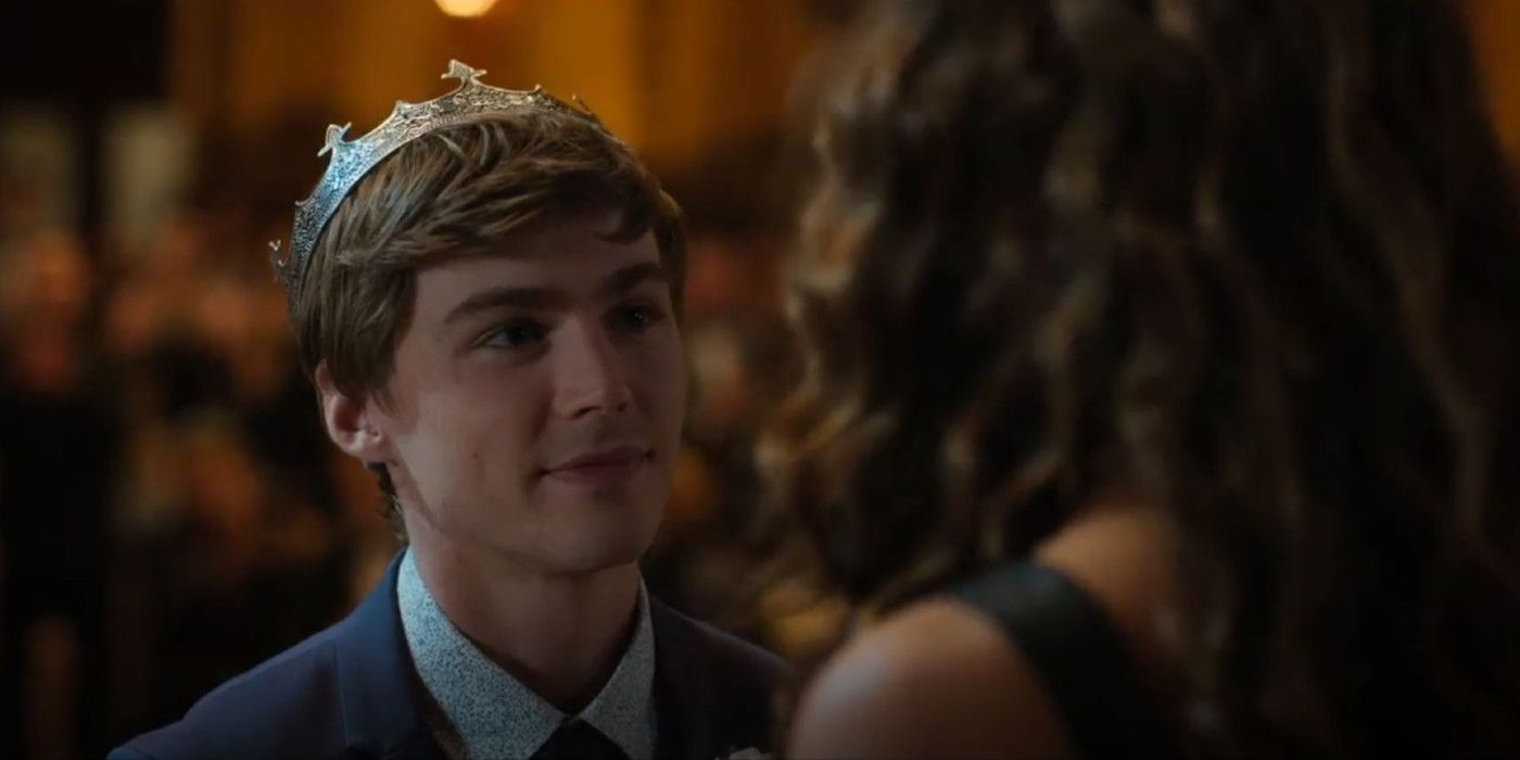 13 Reasons Why: How Old Each Actor Is Compared To Their Character