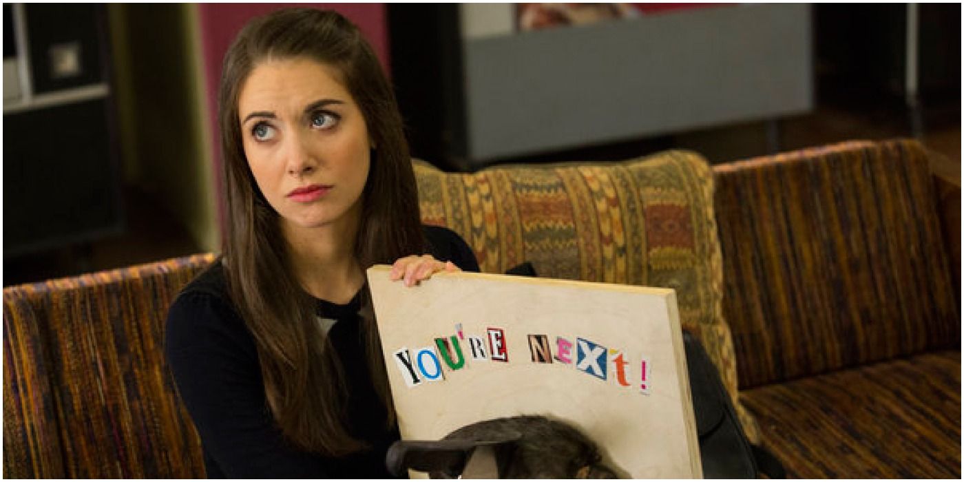 Community: 10 Ways Annie Got Worse & Worse