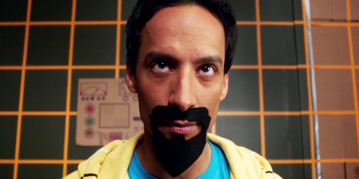 Community: 5 Times Abed Was An Overrated Character (& 5 He Was Underrated)