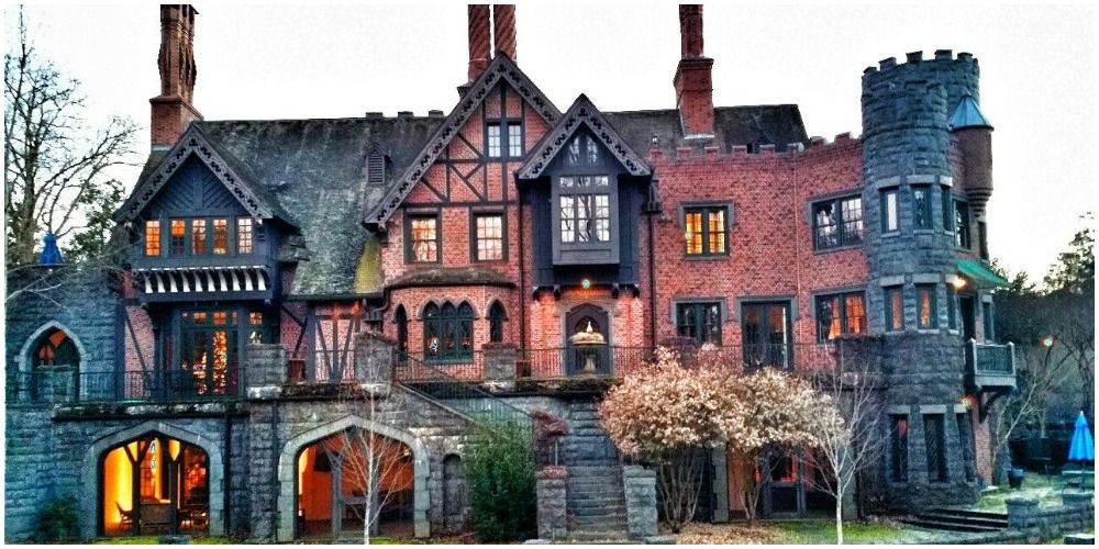 Secrets Behind The Filming Of The Haunting Of Hill House