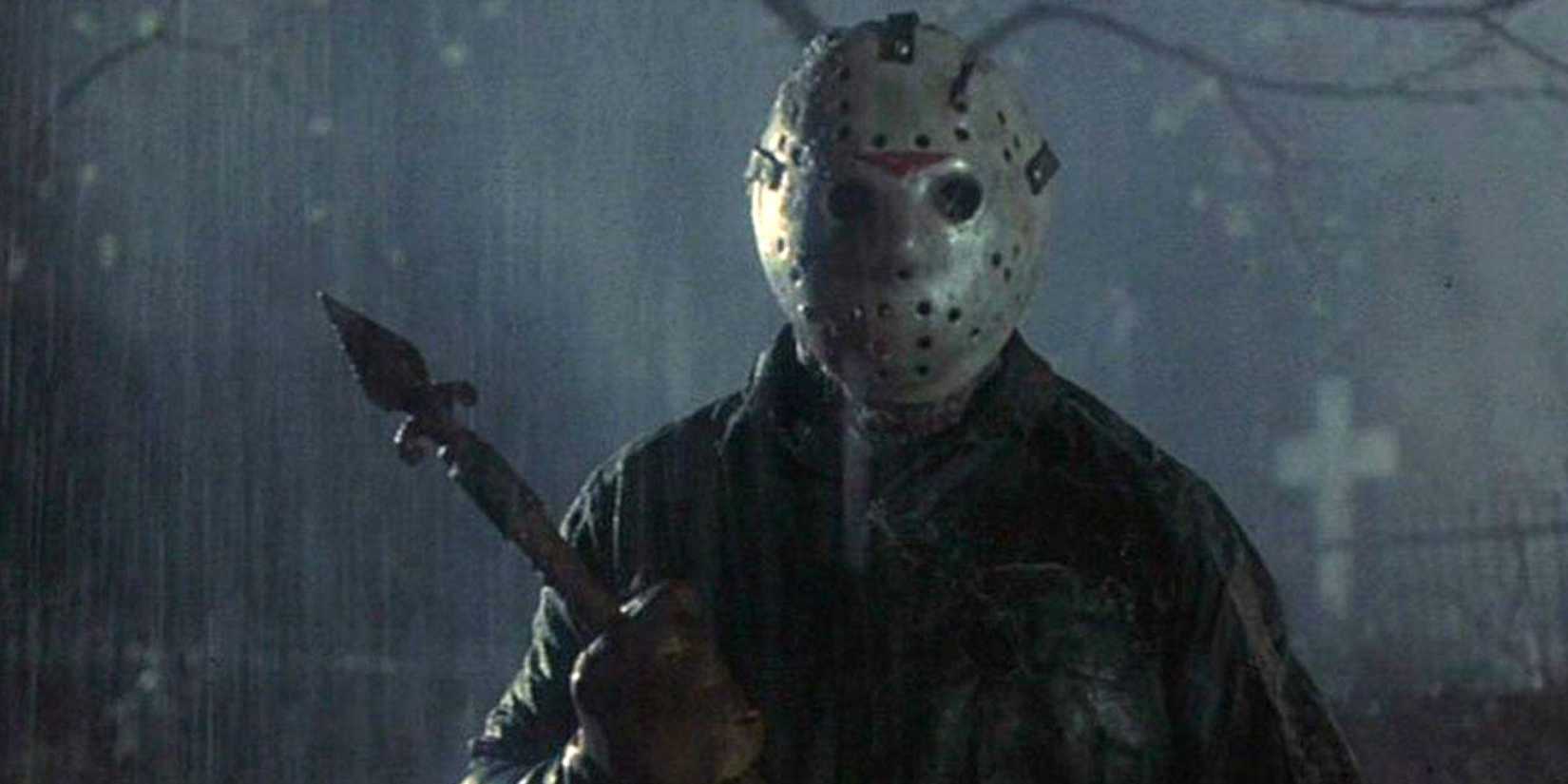 Heart Eyes' 6 Homages To Iconic Slasher Movie Villain Weapons Explained