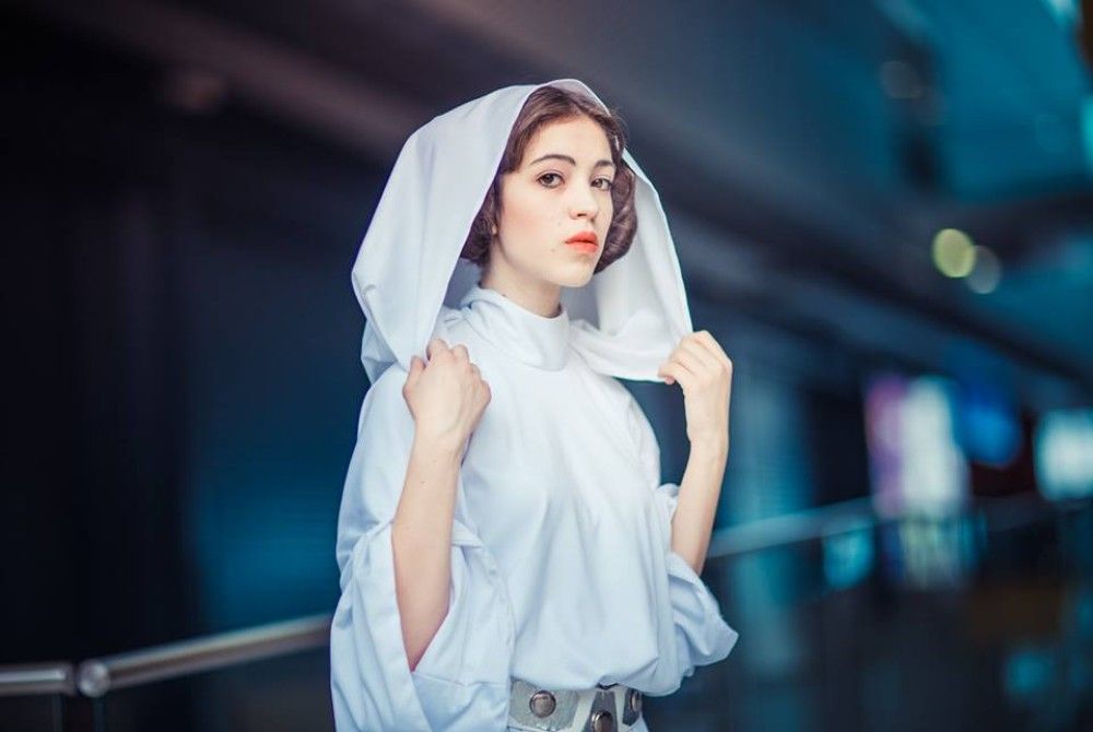 Star Wars: 10 Incredible Princess Leia Cosplays That Look Just Like Her