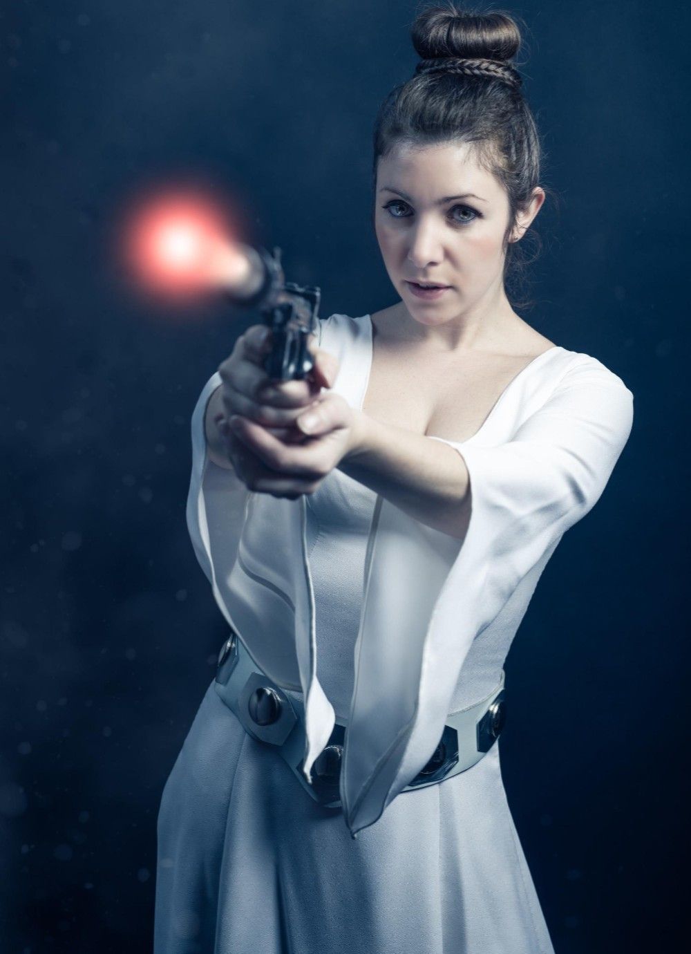 Star Wars: 10 Incredible Princess Leia Cosplays That Look Just Like Her