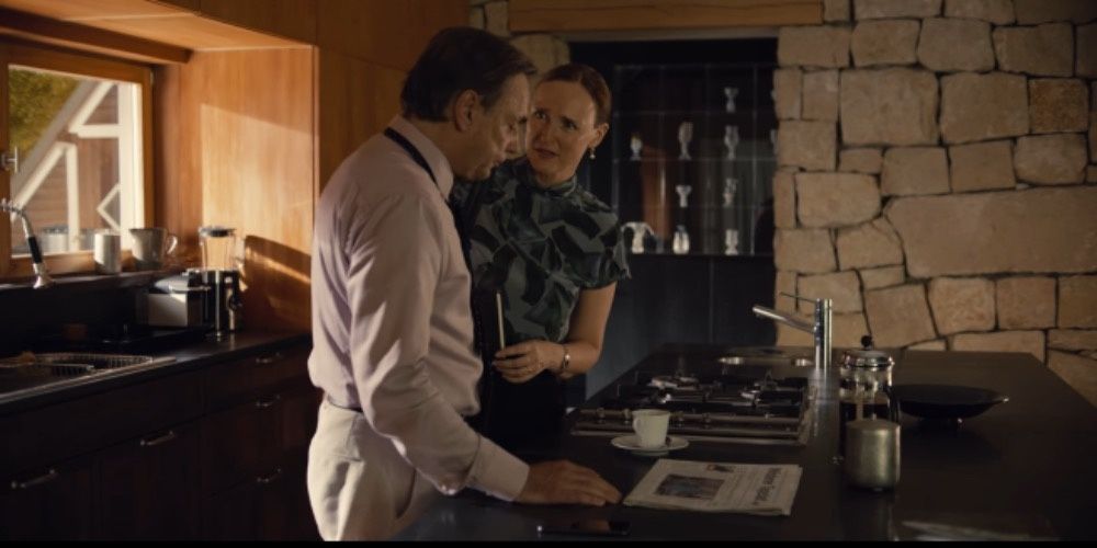 Netflix Dark: 10 Things You May Have Missed In Season 1
