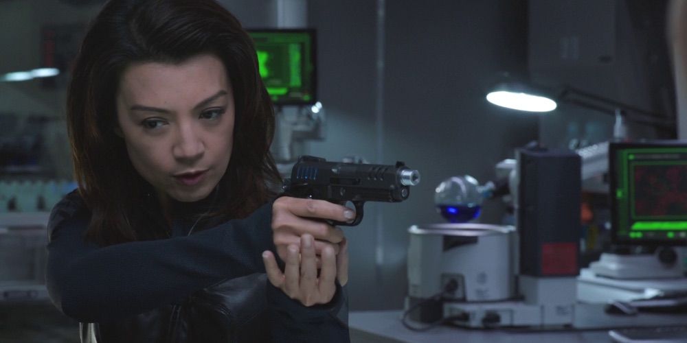 Agents of SHIELD: The 10 Coolest Gadgets & Weapons