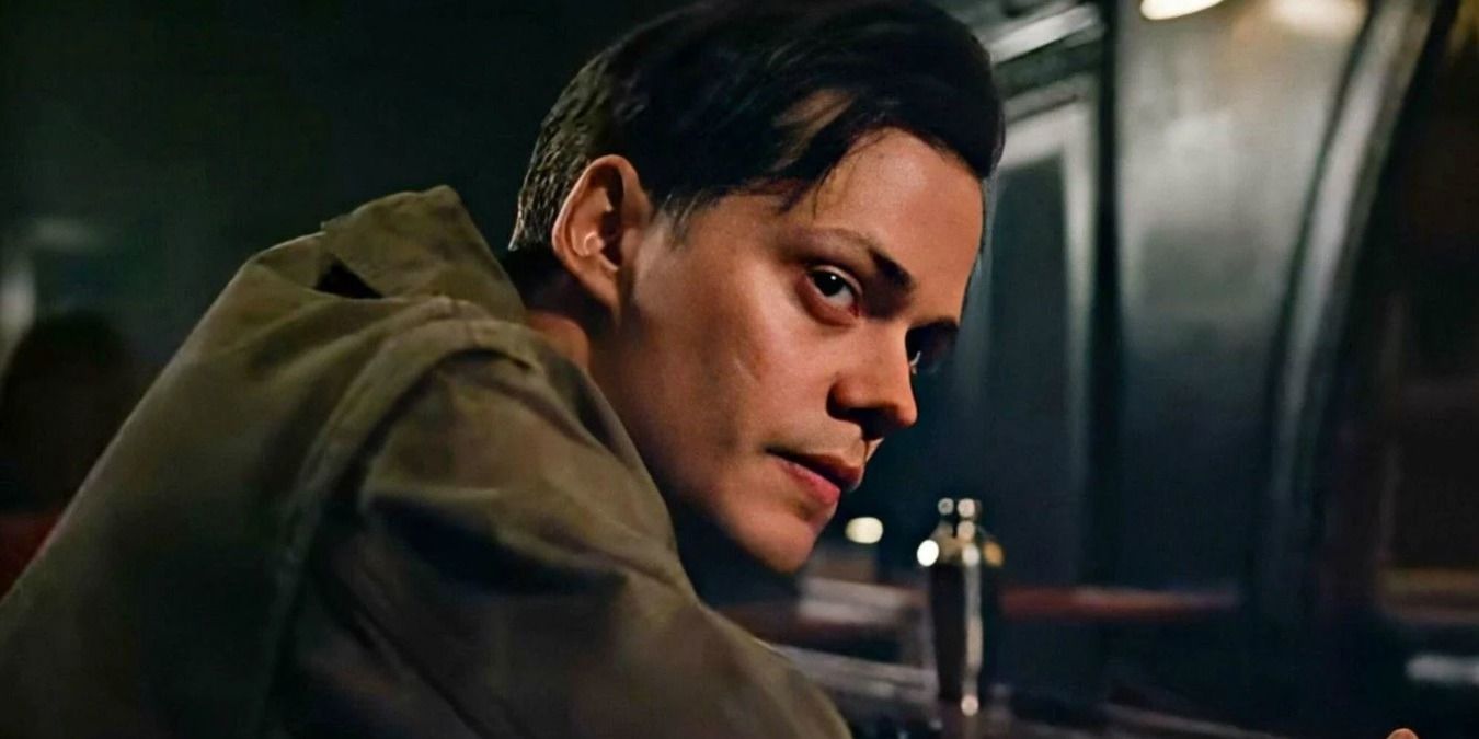 10 Hidden Details In The Devil All The Time Everyone Completely Missed