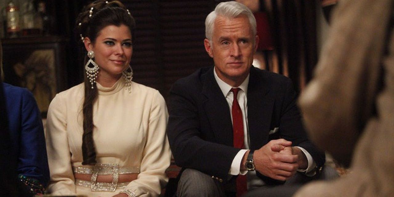 Mad Men: 10 Hidden Details About Roger's Costume You Never Noticed