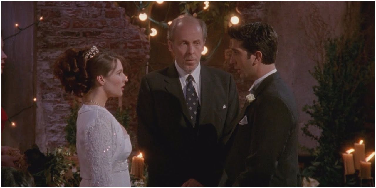 Friends: Ross' Slow Transformation Over The Years (In Pictures)