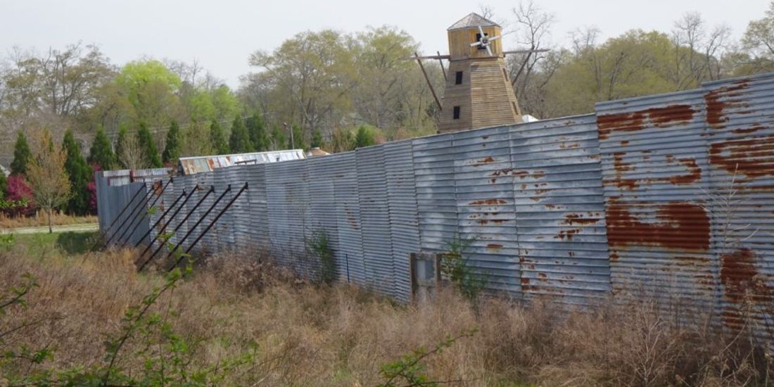 The Walking Dead: 10 Things About Alexandria That Don't Make Sense