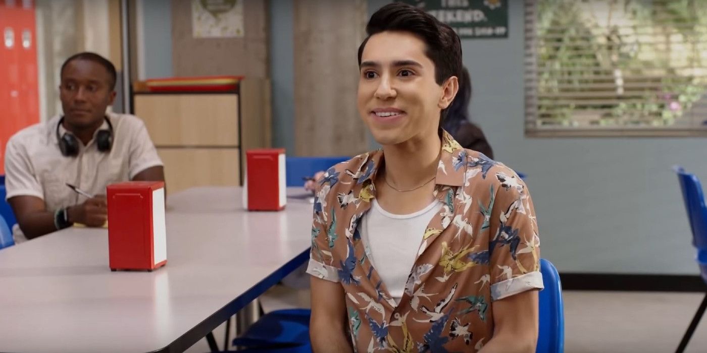 Saved By The Bell Reboot: Every New & Returning Character