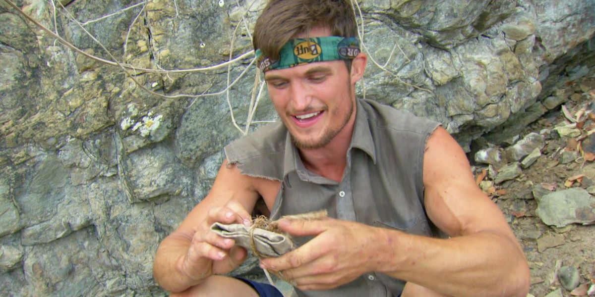 Survivor: 10 Players That Went Home With An Idol In Their Pocket