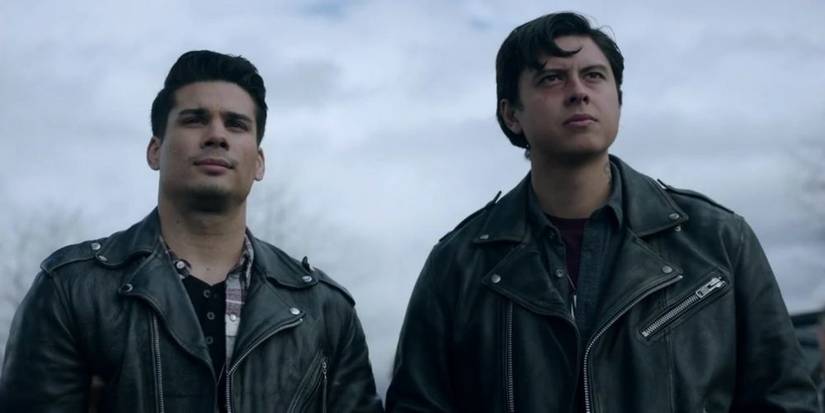 Riverdale: The 5 Tallest (& 5 Shortest) Actors In The Cast