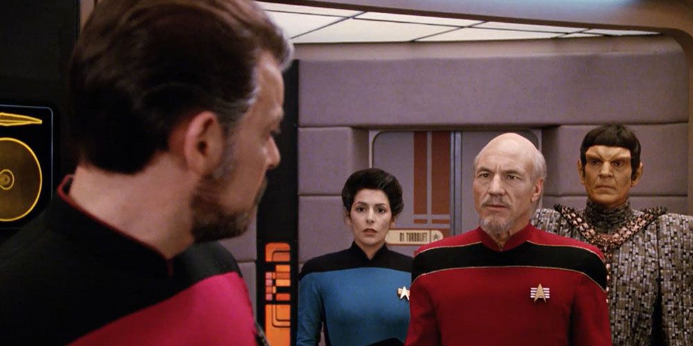 Star Trek TNG: 5 Times Riker Was A Total Jerk (& 5 Times He Was Awesome)
