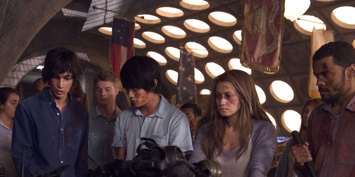 The 100: 5 Times Clarke & Bellamy Saved The Day (& 5 Times It Was ...