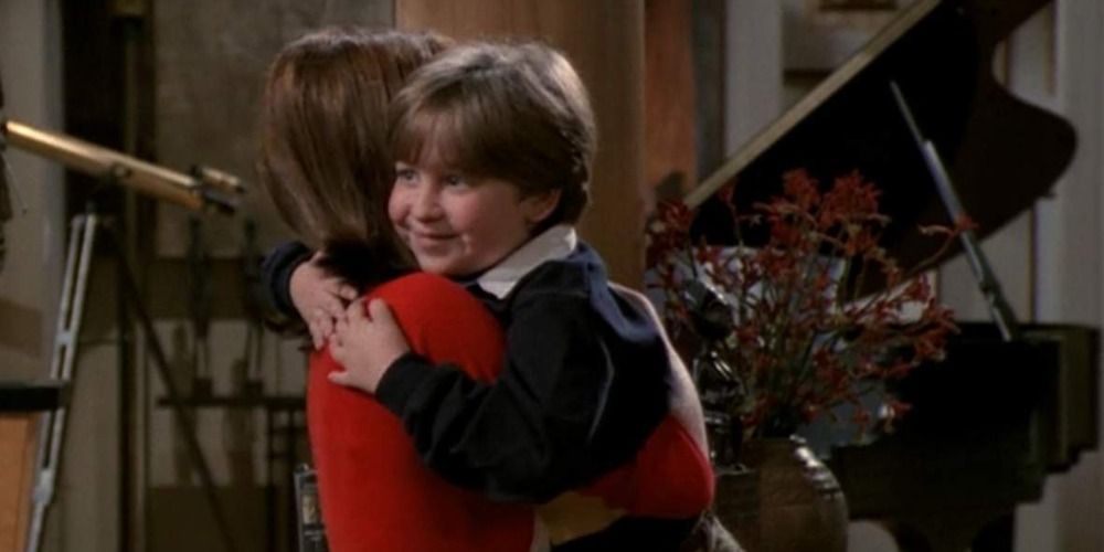 Frasier: How Frederick Changed From Season To Season