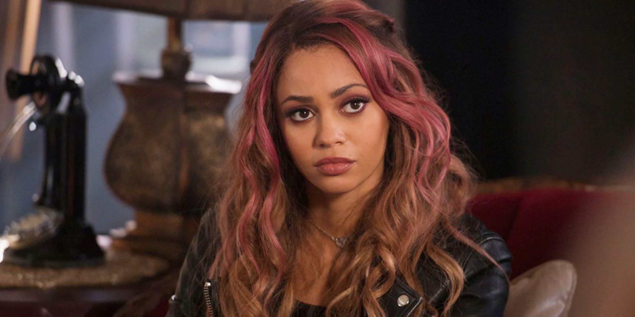 Riverdale: The Main Characters' Homes, Ranked