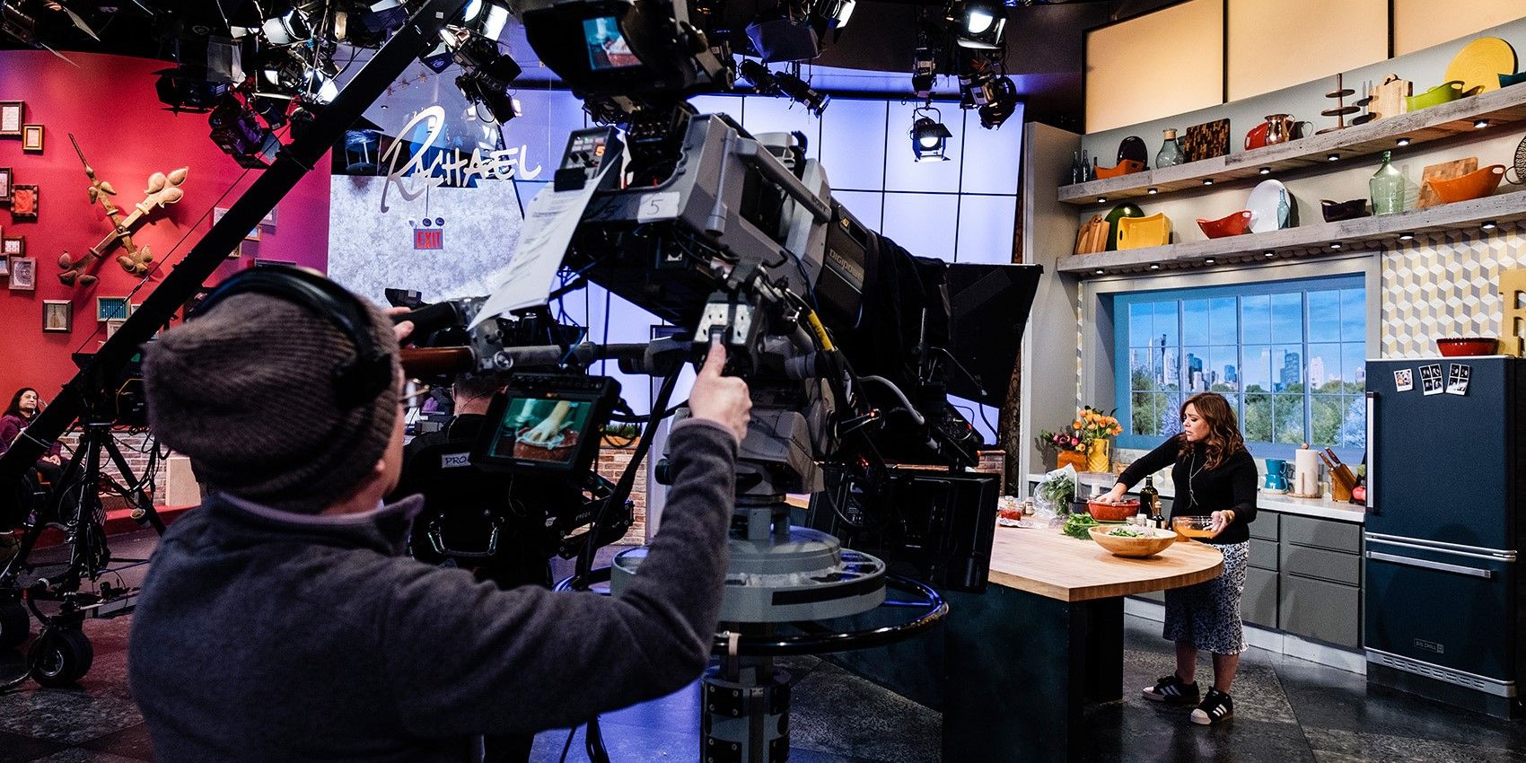 10 Behind-The-Scenes Secrets From The Rachael Ray Show