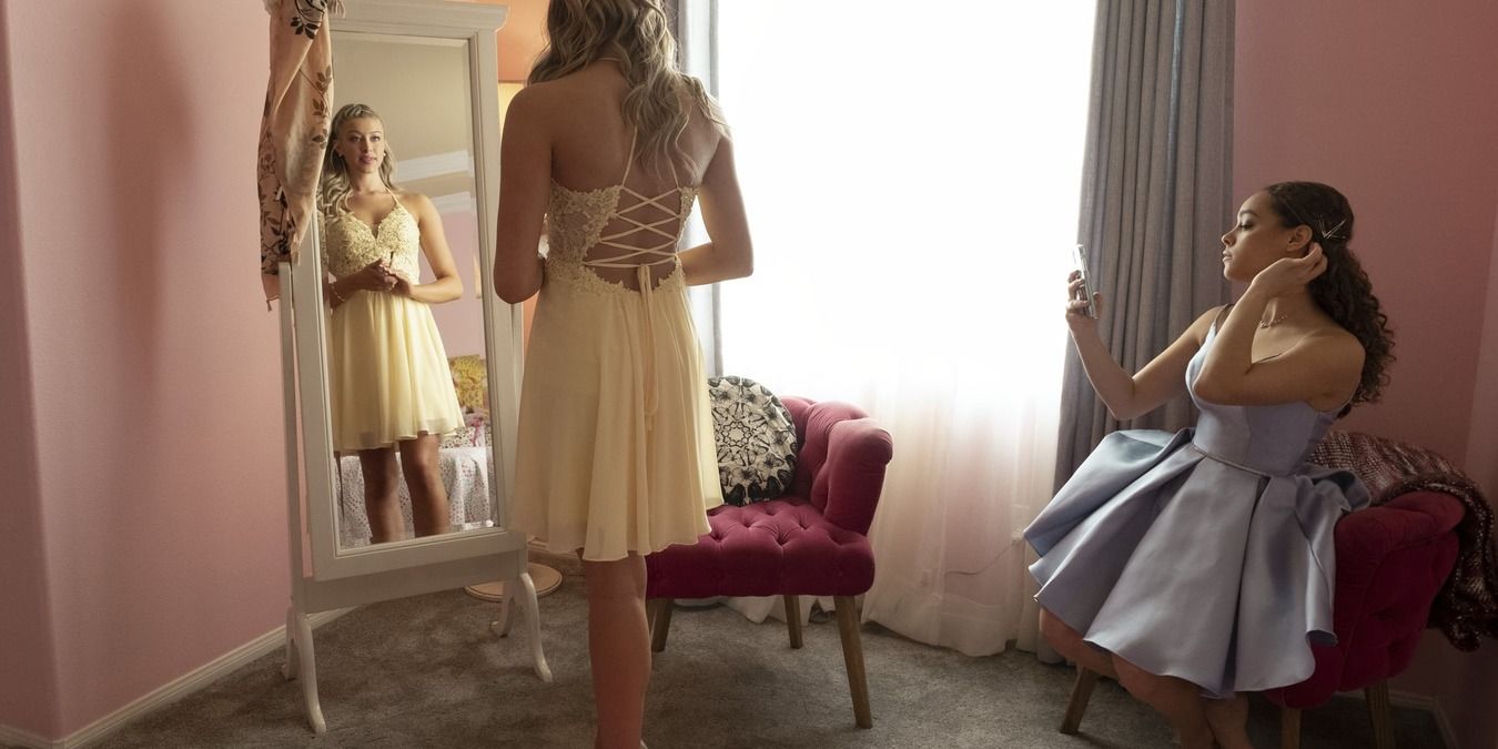 The 10 Best Outfits In Netflix's The Prom, Ranked
