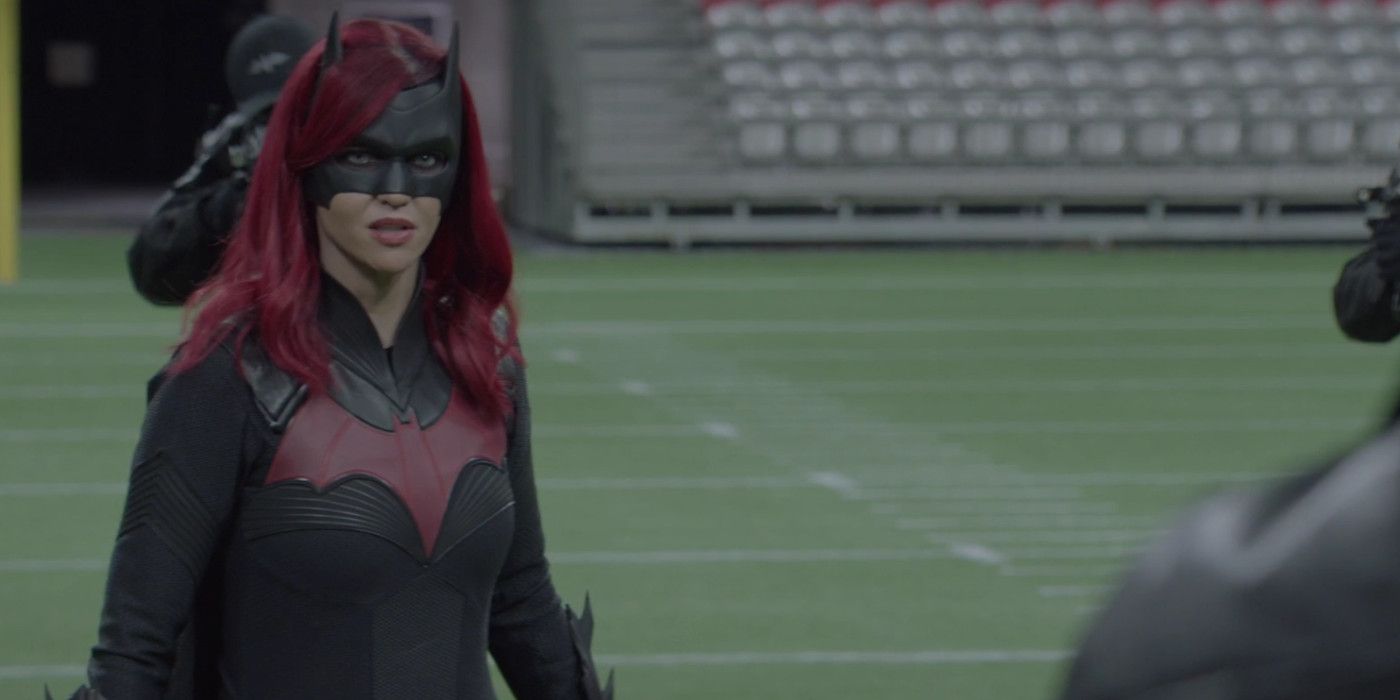 Arrowverse Explains A Kate Kane Batwoman Mystery In Season 2