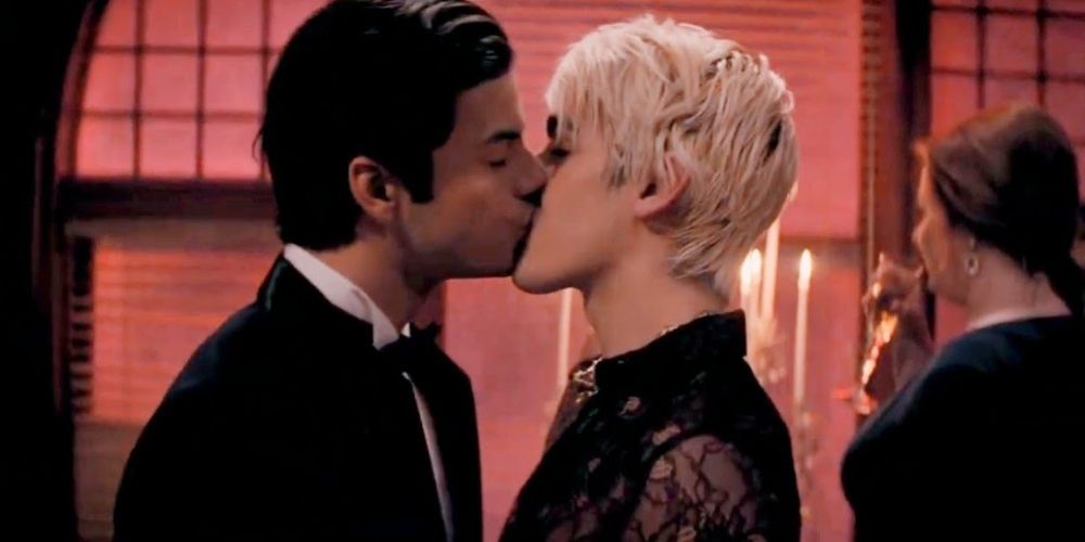 Tiny Pretty Things: 10 Things From The Season 1 Finale That Set Up Season 2