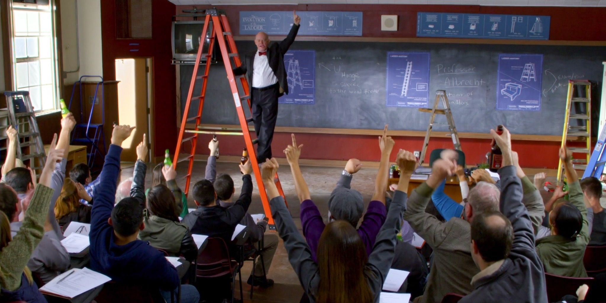 Community: 10 Ridiculous Classes That Made Greendale Hilarious