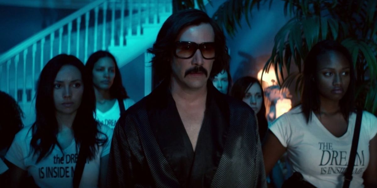 Keanu Reeves' 5 Coolest Roles (& 5 Of His Wackiest)