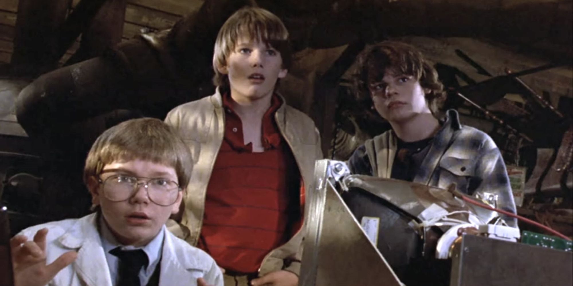 The Goonies & 9 Other Sentimental Movies About Childhood Friend Groups