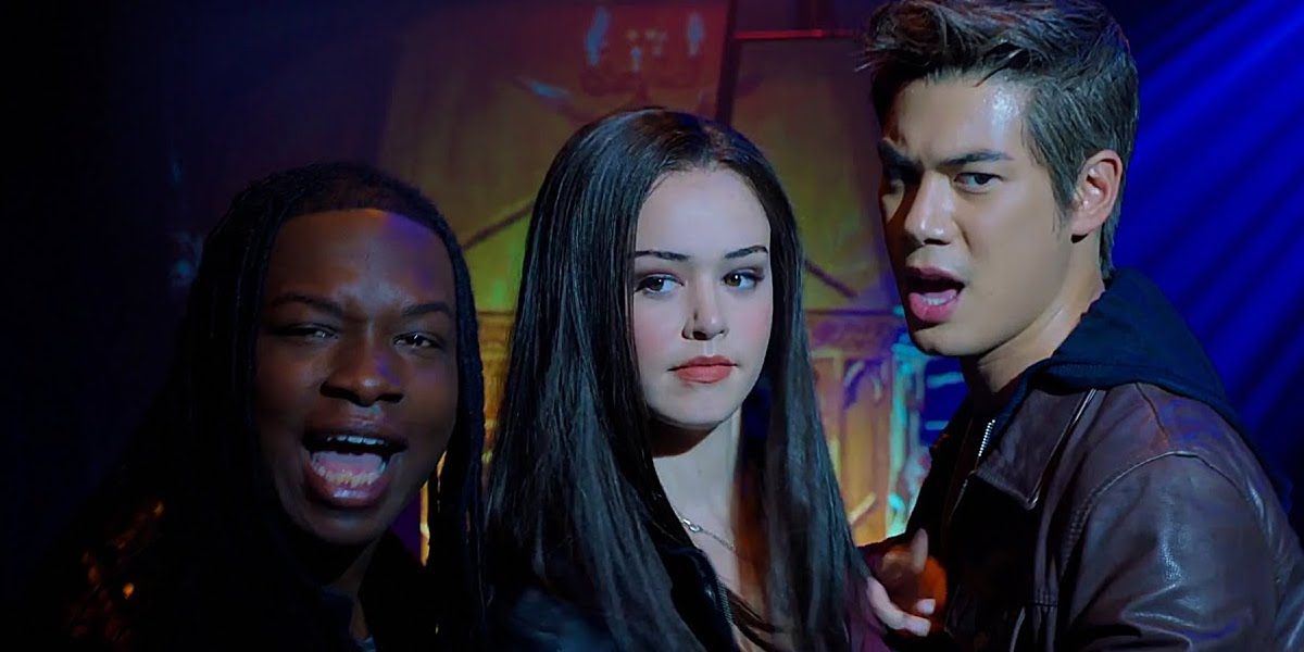 Legacies: 5 Things Salvatore: The Musical! Got Right About The Vampire ...