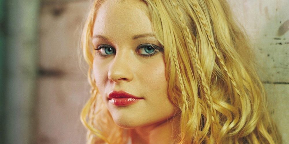 Roswell: The Main Characters, Ranked By Intelligence