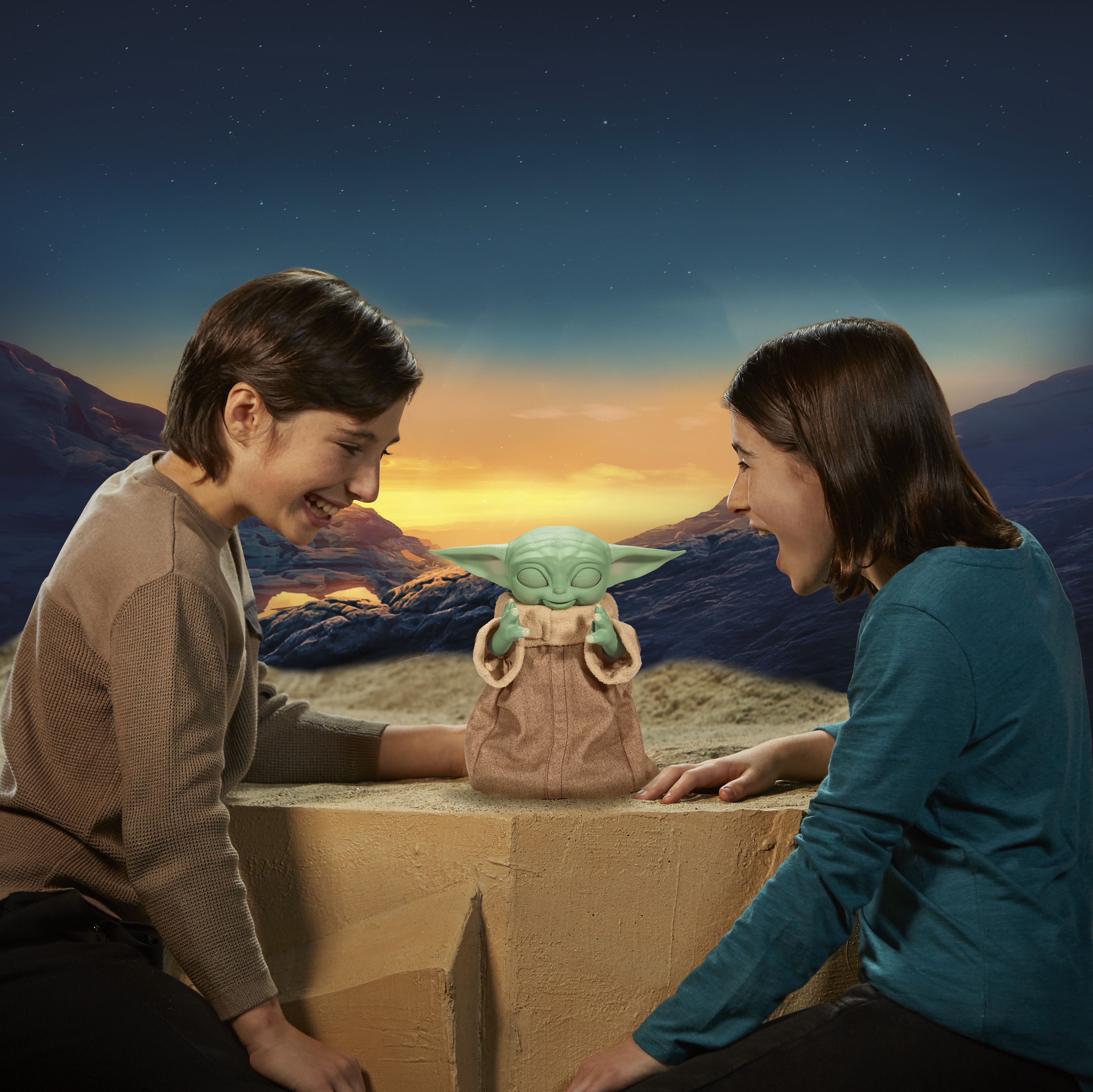 Grogu Snacks On Cookies & Soup In The Mandalorian Animatronic Toy