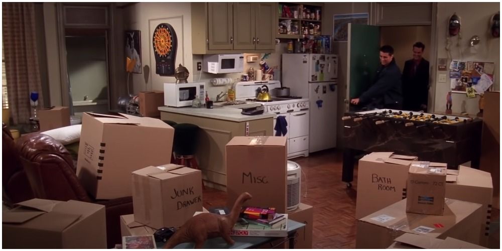 Friends: 5 Times Ross Was A Good Friend (& 5 He Was Awful)
