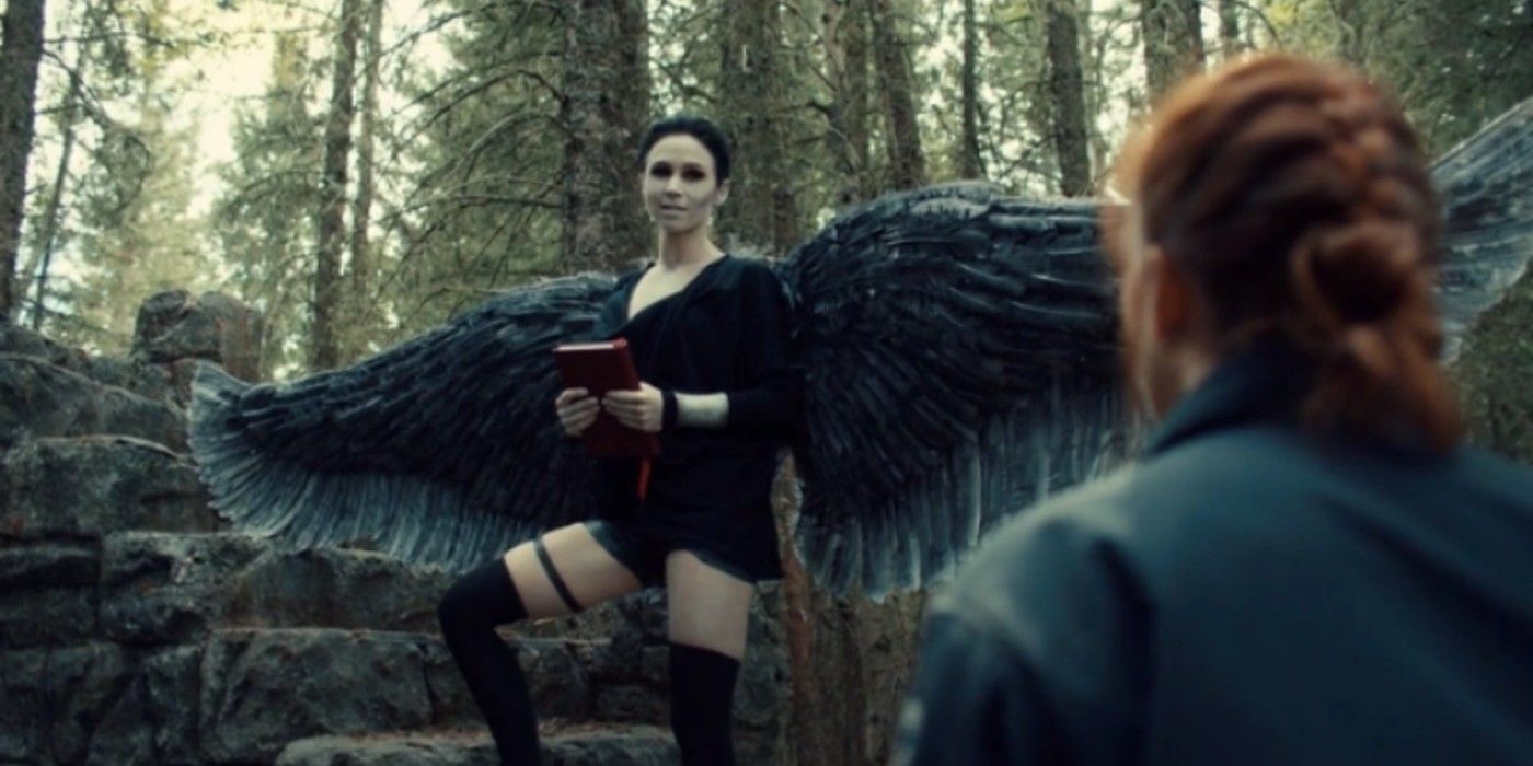 Wynonna Earp: What Nicole Being The Ghost River Triangle's Shield Means