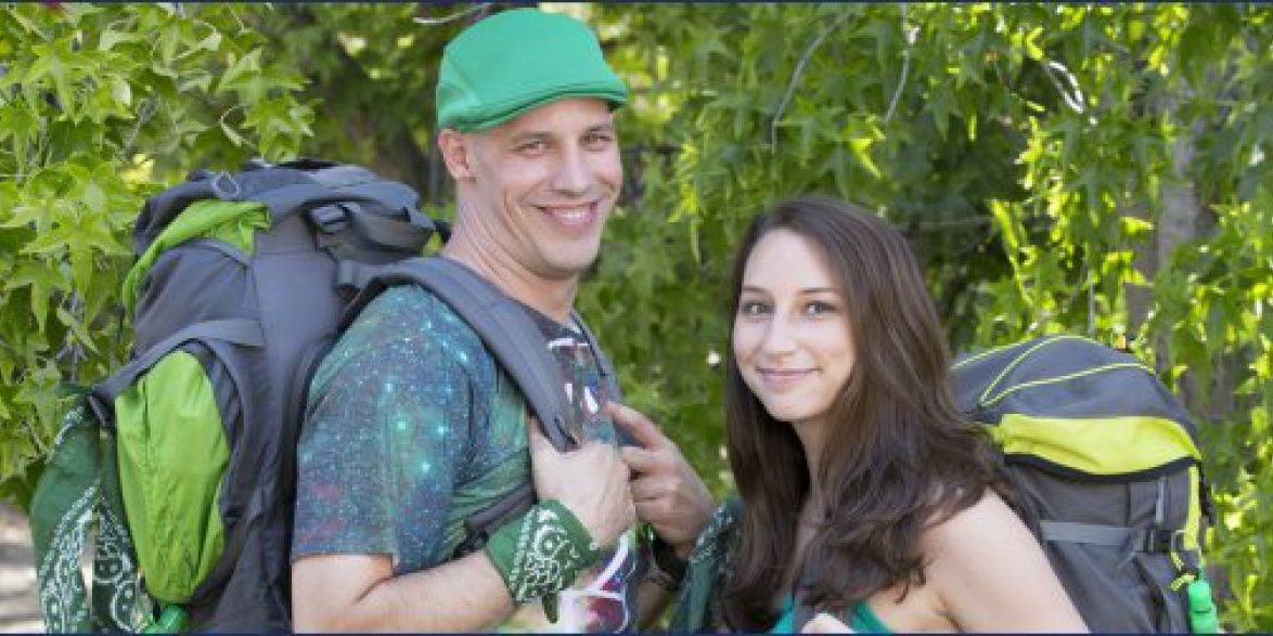 The Amazing Race: 10 Most Memorable Couples To Compete