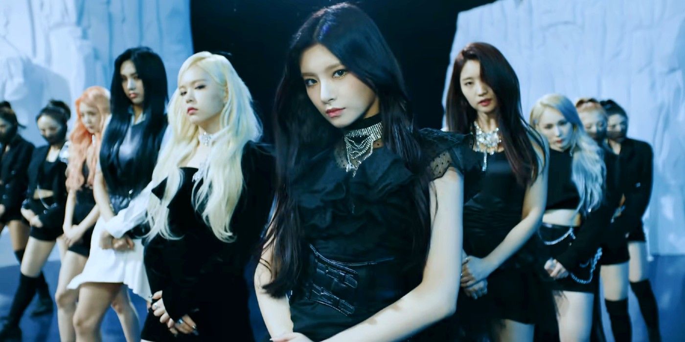 K-Pop Evolution: Fans Call for an End to the Rivalries Between Groups