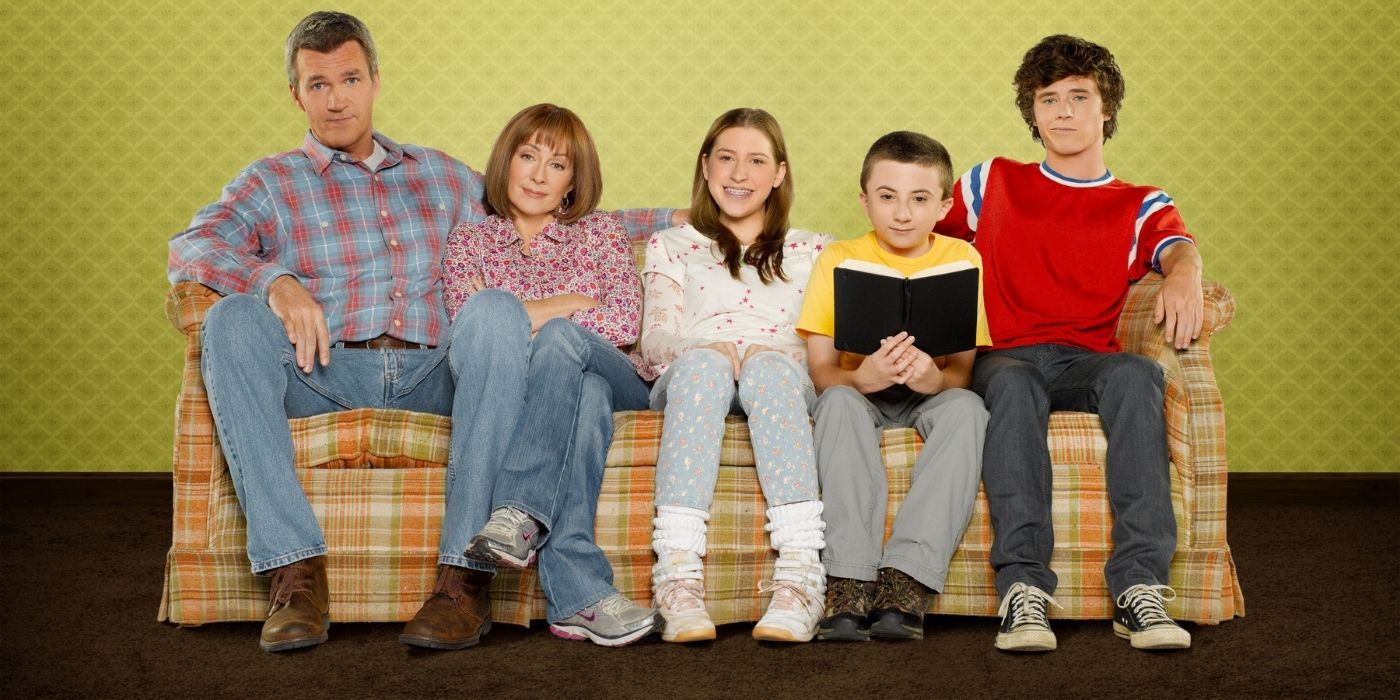 Best Sitcom Sibling Rivalries Of The 2010s