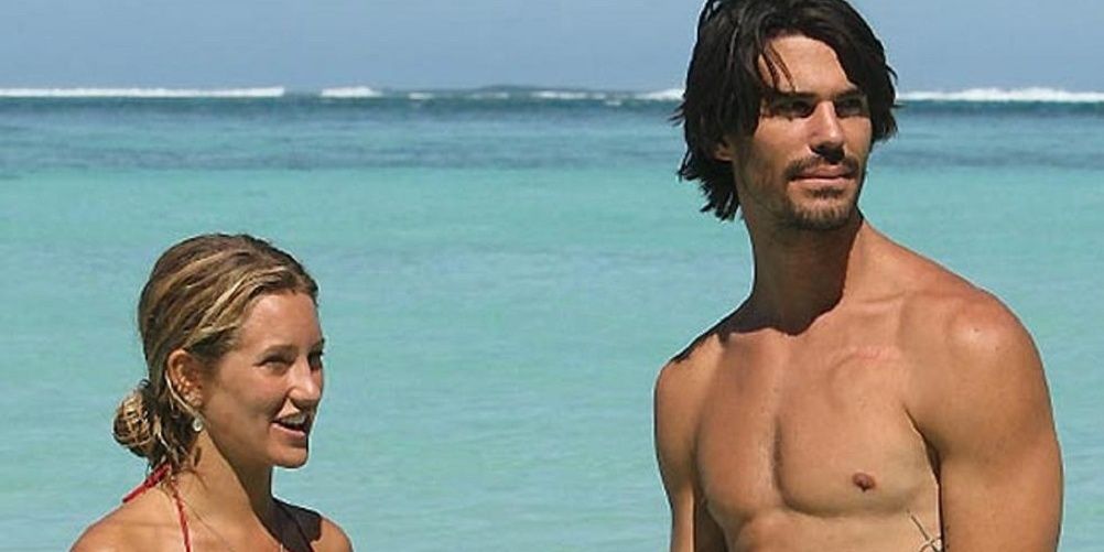 The Amazing Race: 10 Most Memorable Couples To Compete