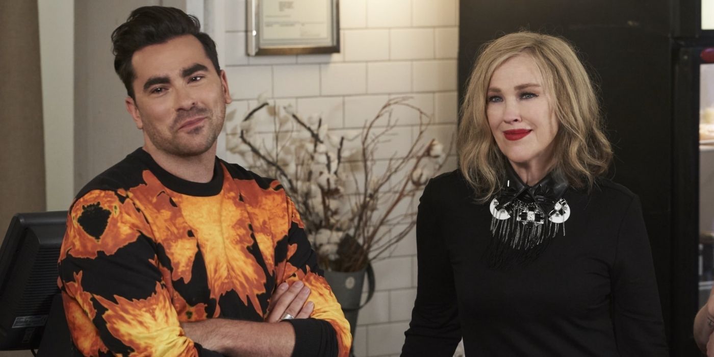 Schitt's Creek: Moira & David's 5 Best (& 5 Worst) Mother-Son Moments