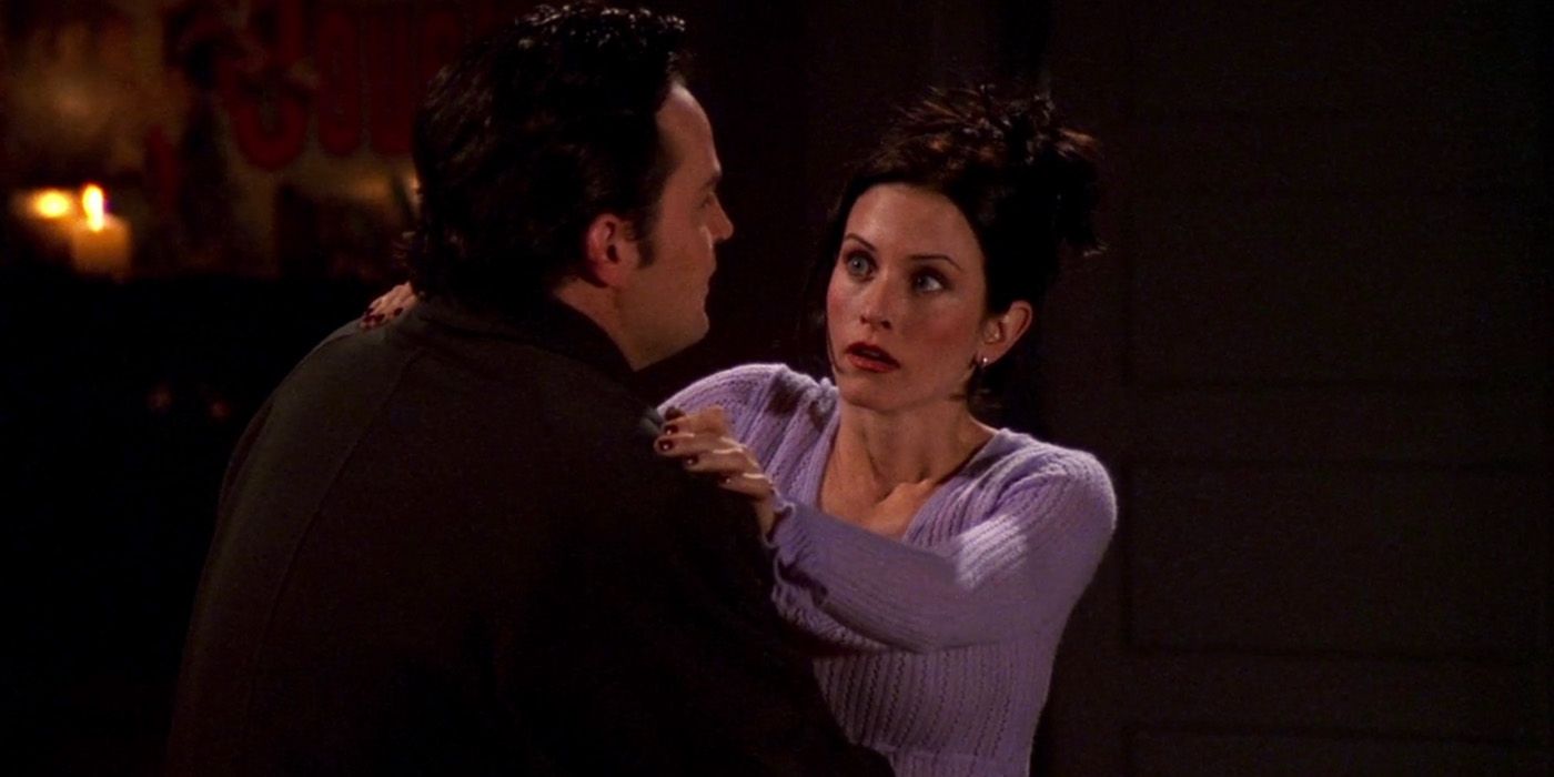 Friends: 10 Underrated Monica & Chandler Moments That Aren't Talked ...