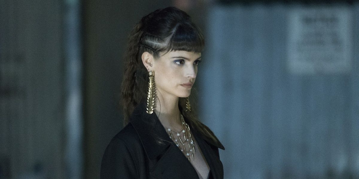 Black Lightning: 10 Smartest Things Tobias Whale Did