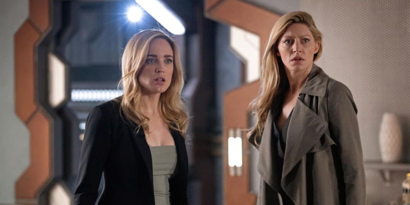 The Arrowverse Repays Wynonna Earp for Legends Reference