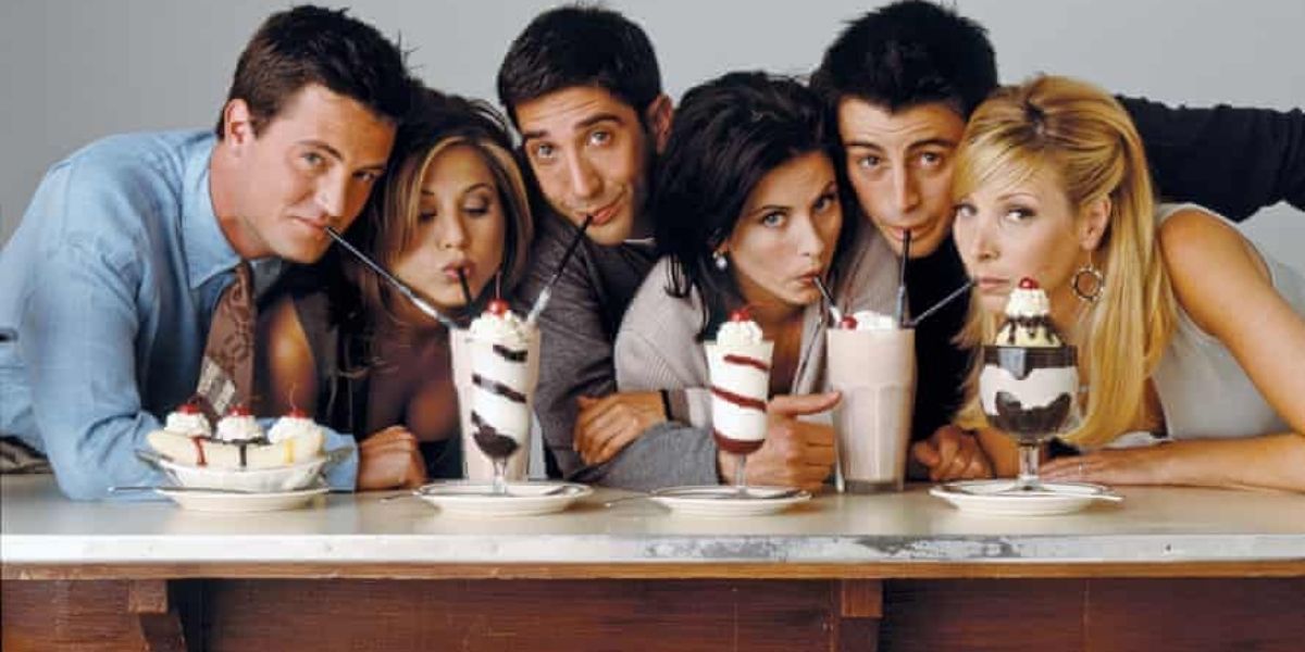 Friends Cast Keeps Reunion Promise In New Photo