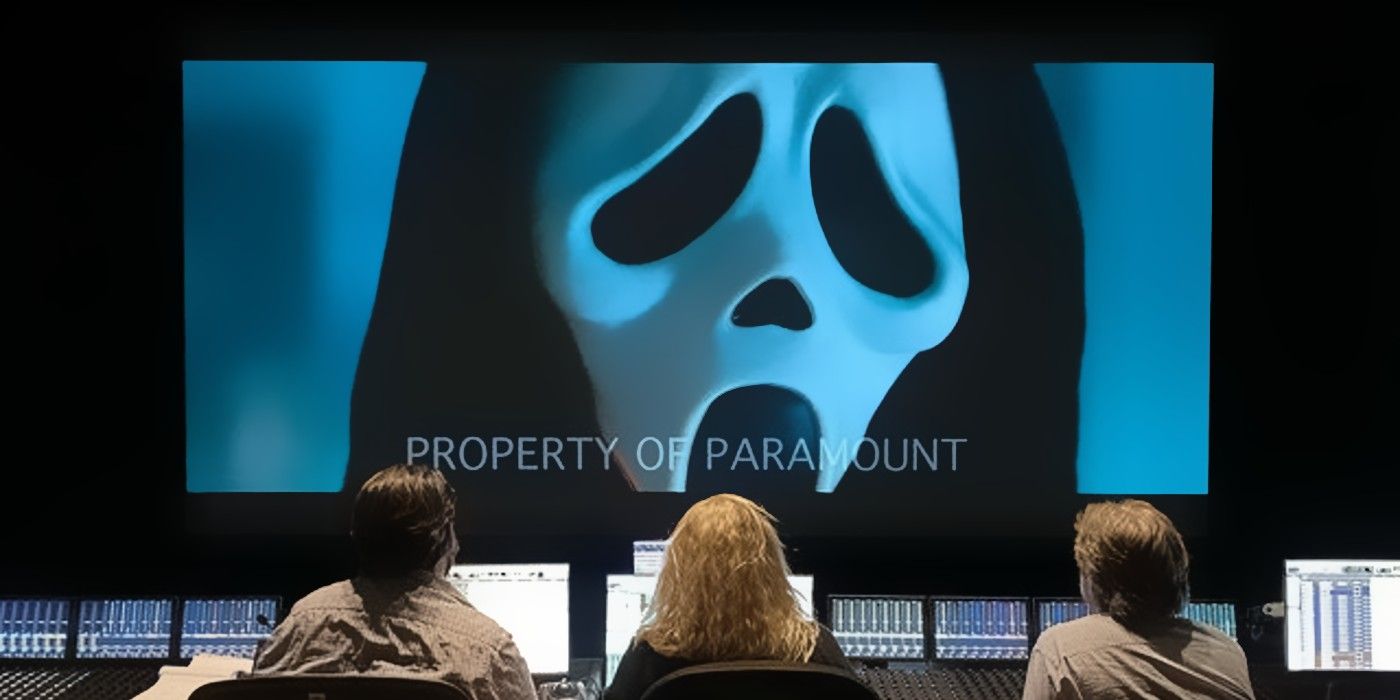 Scream 5 BTS Pictures Show New Look At Ghostface