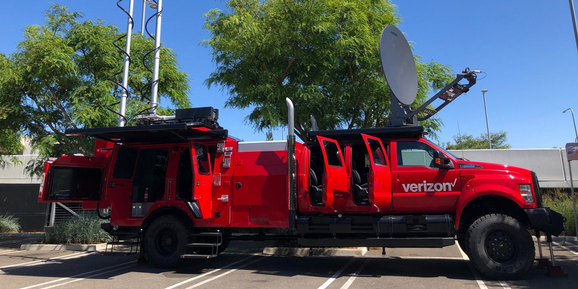 How Verizon's New Super Truck Will Boost Wireless Networks When ...