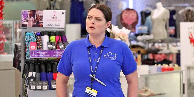 Superstore: The Age, Height, & Relationship Status Of The Main Cast