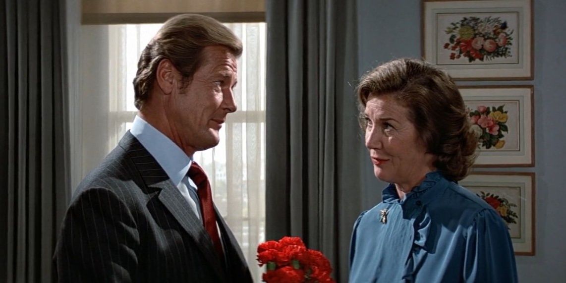 James Bond: Moneypenny's 10 Best Quotes