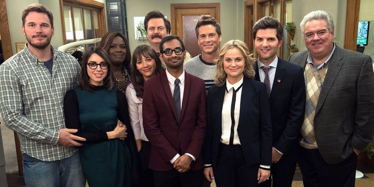 10 Best Ensemble TV Shows, Ranked According to IMDb