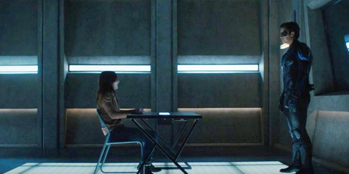 Titans' Nightwing Repeats A Classic Christian Bale Batman/Joker Moment