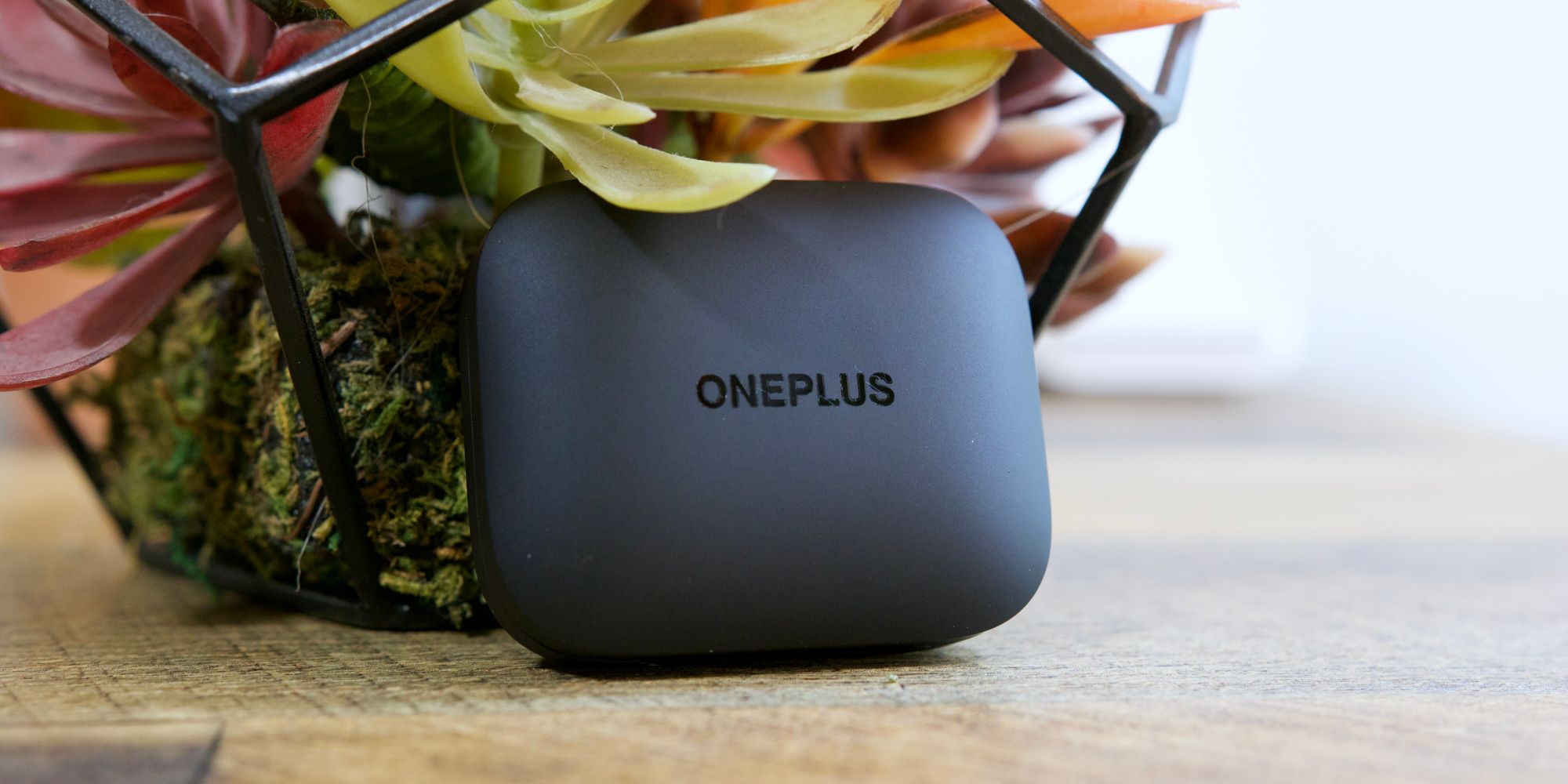 OnePlus Buds Pro Review: The New $150 Wireless Earbud Champ